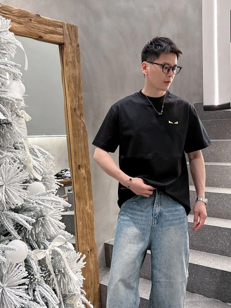 Low-cost Fendi T-Shirts