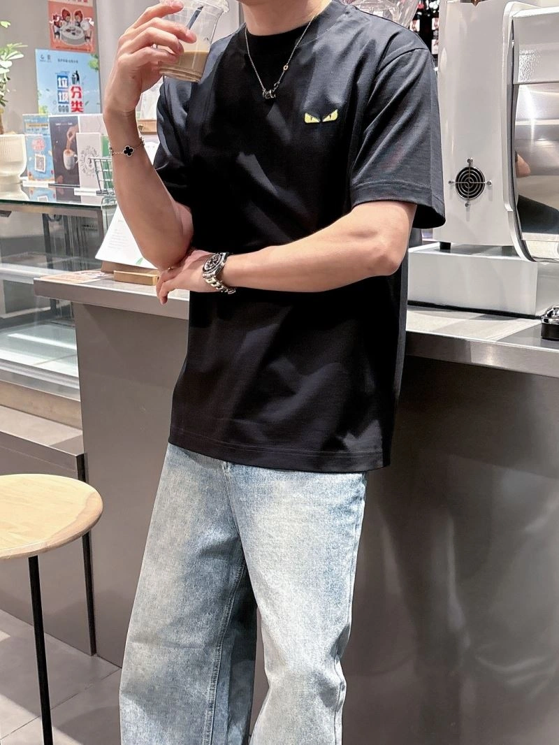 Low-cost Fendi T-Shirts
