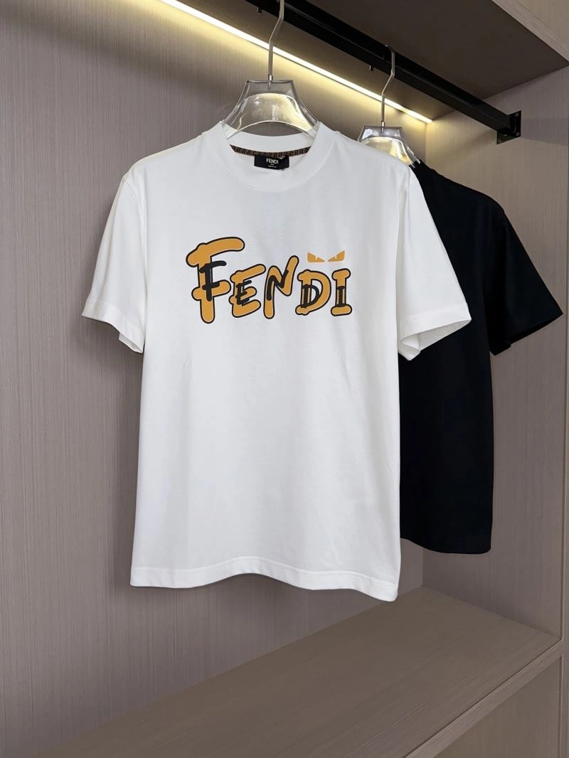 Top match Fendi T-Shirts