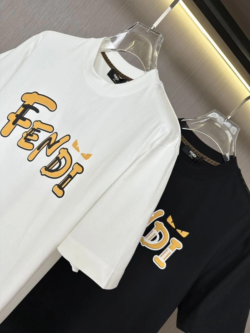Top match Fendi T-Shirts