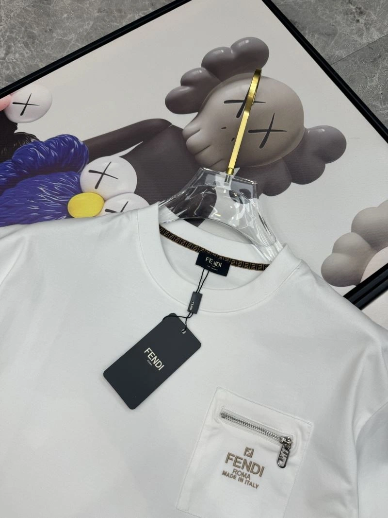 Bargain Fendi T-Shirts