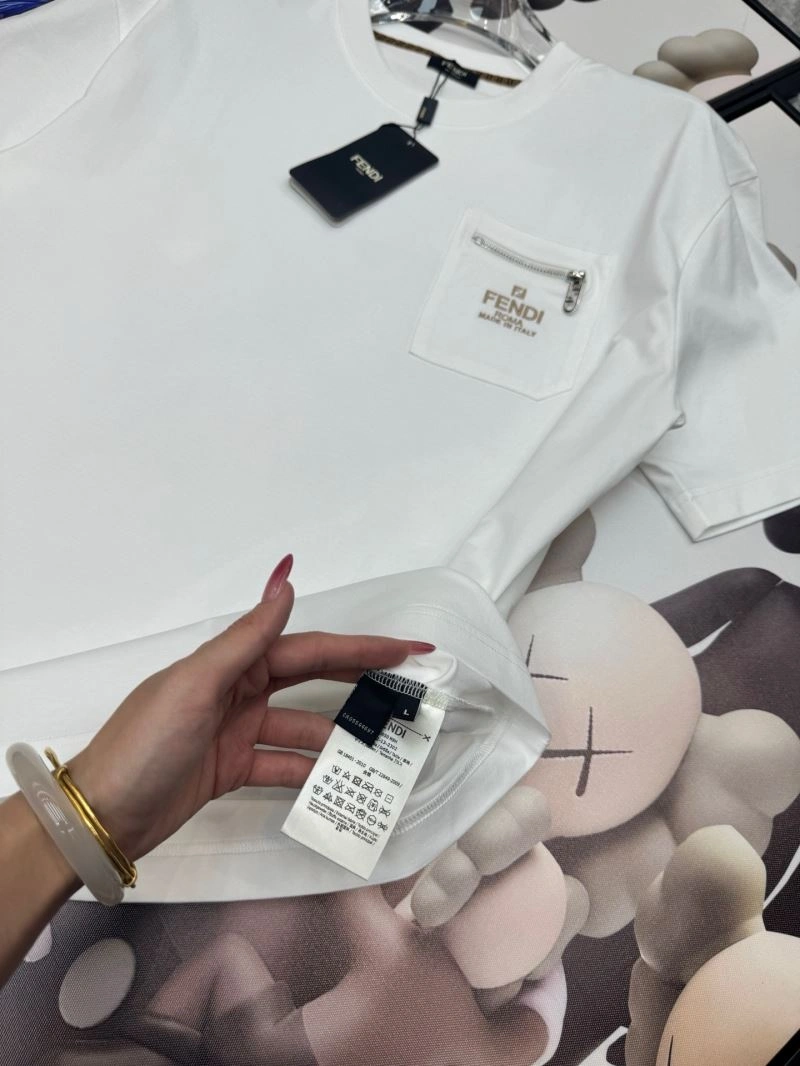 Bargain Fendi T-Shirts