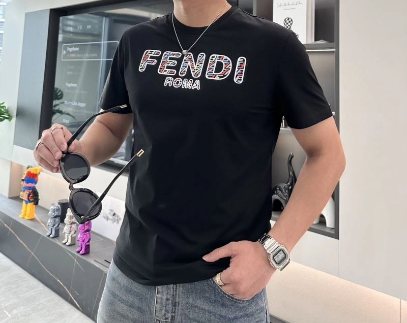Low-cost Fendi T-Shirts