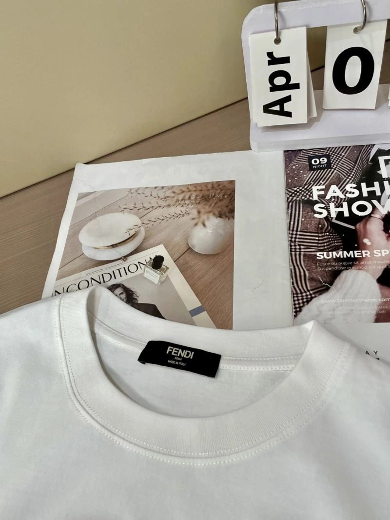 Bargain Fendi T-Shirts