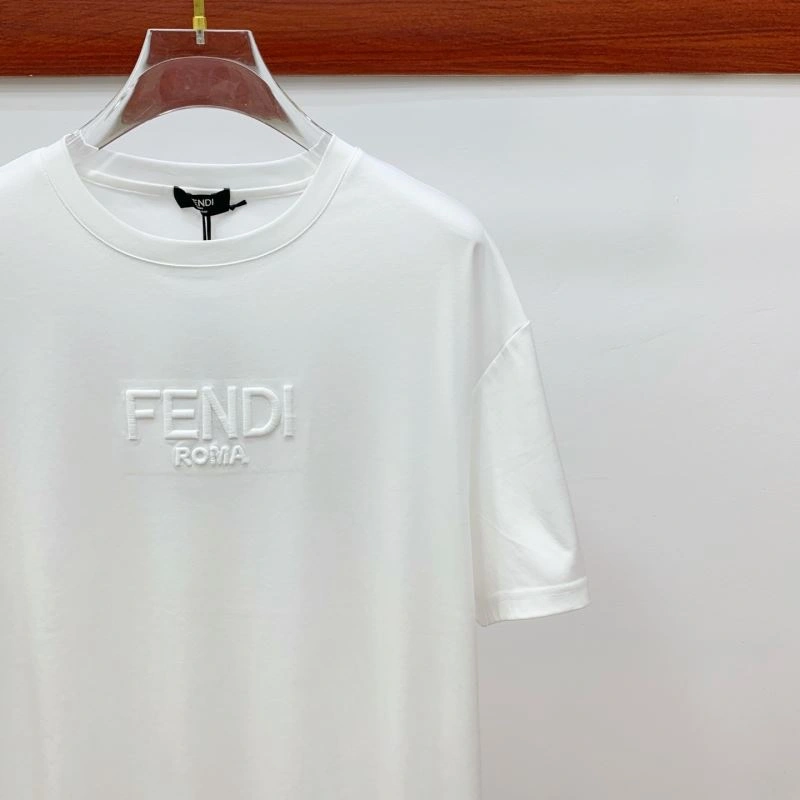 Top match Fendi T-Shirts