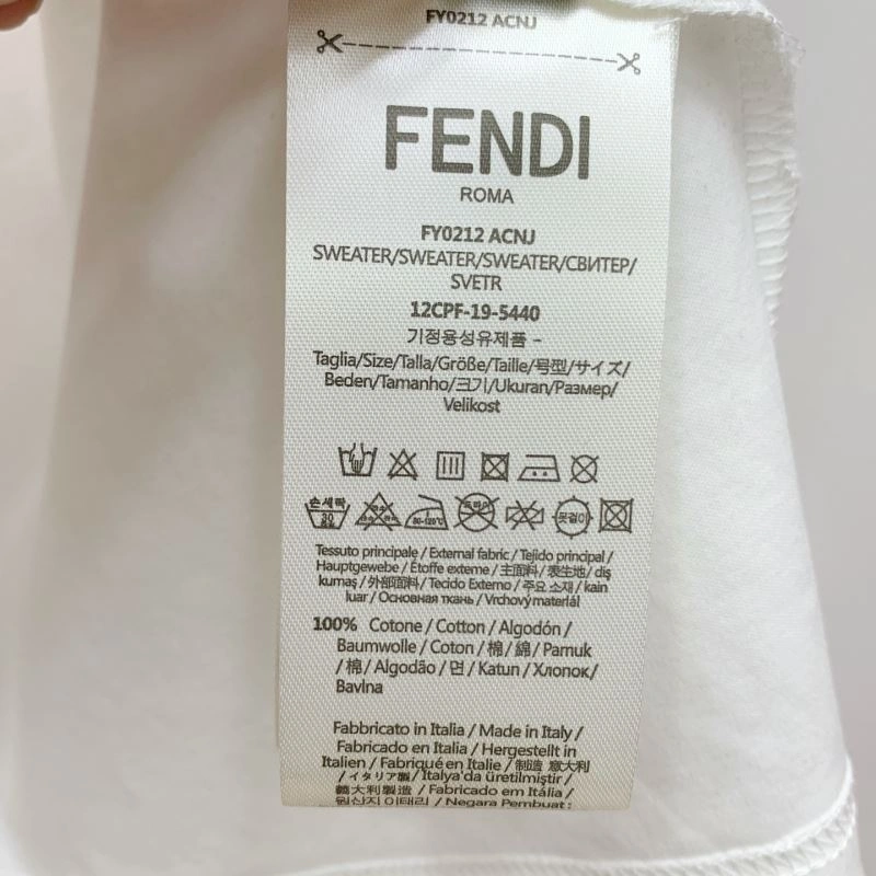 Top match Fendi T-Shirts