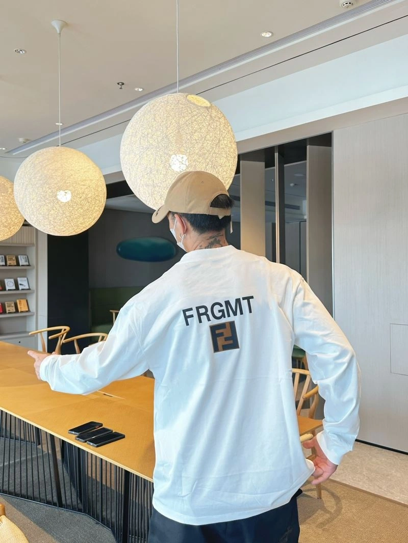 High fidelity Fendi T-Shirts