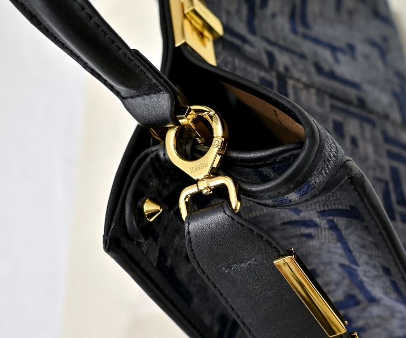 Top mirror Fendi Top Handle Bags