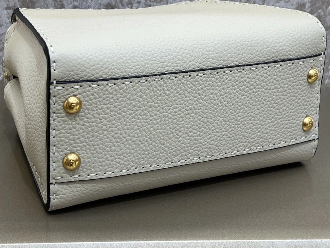 Accurate model Fendi Top Handle Bags