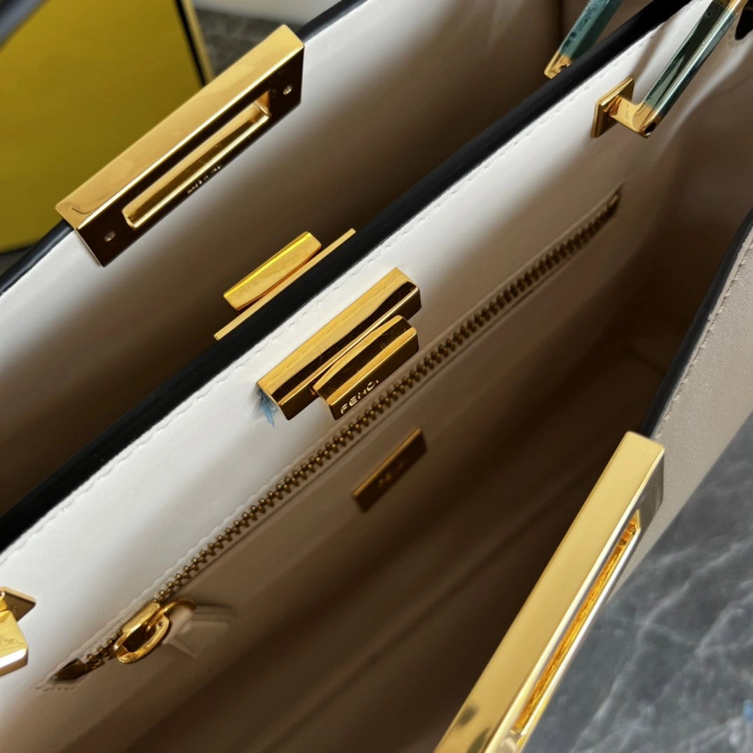 Precise copy Fendi Top Handle Bags