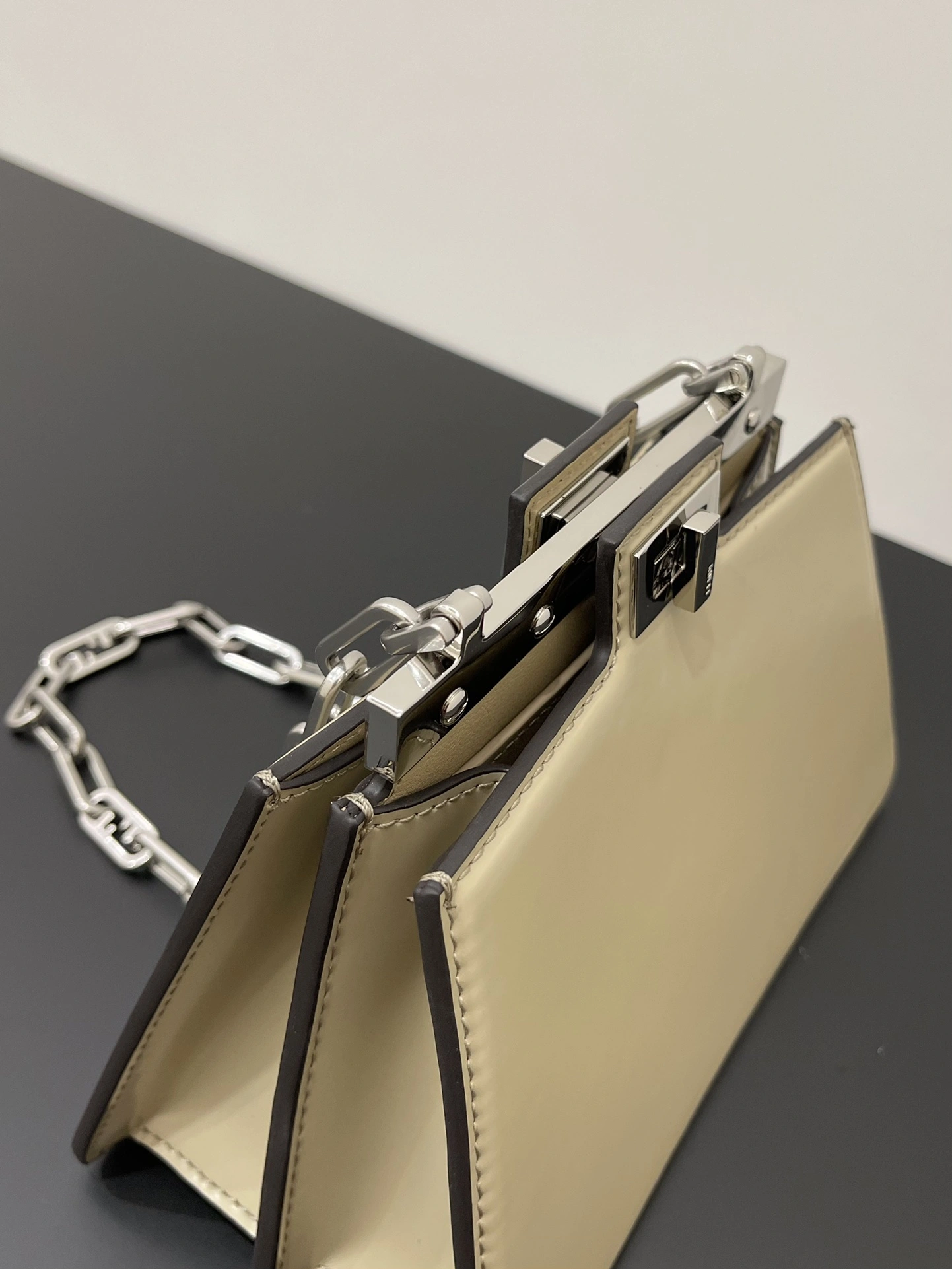 Brand-original Fendi Top Handle Bags