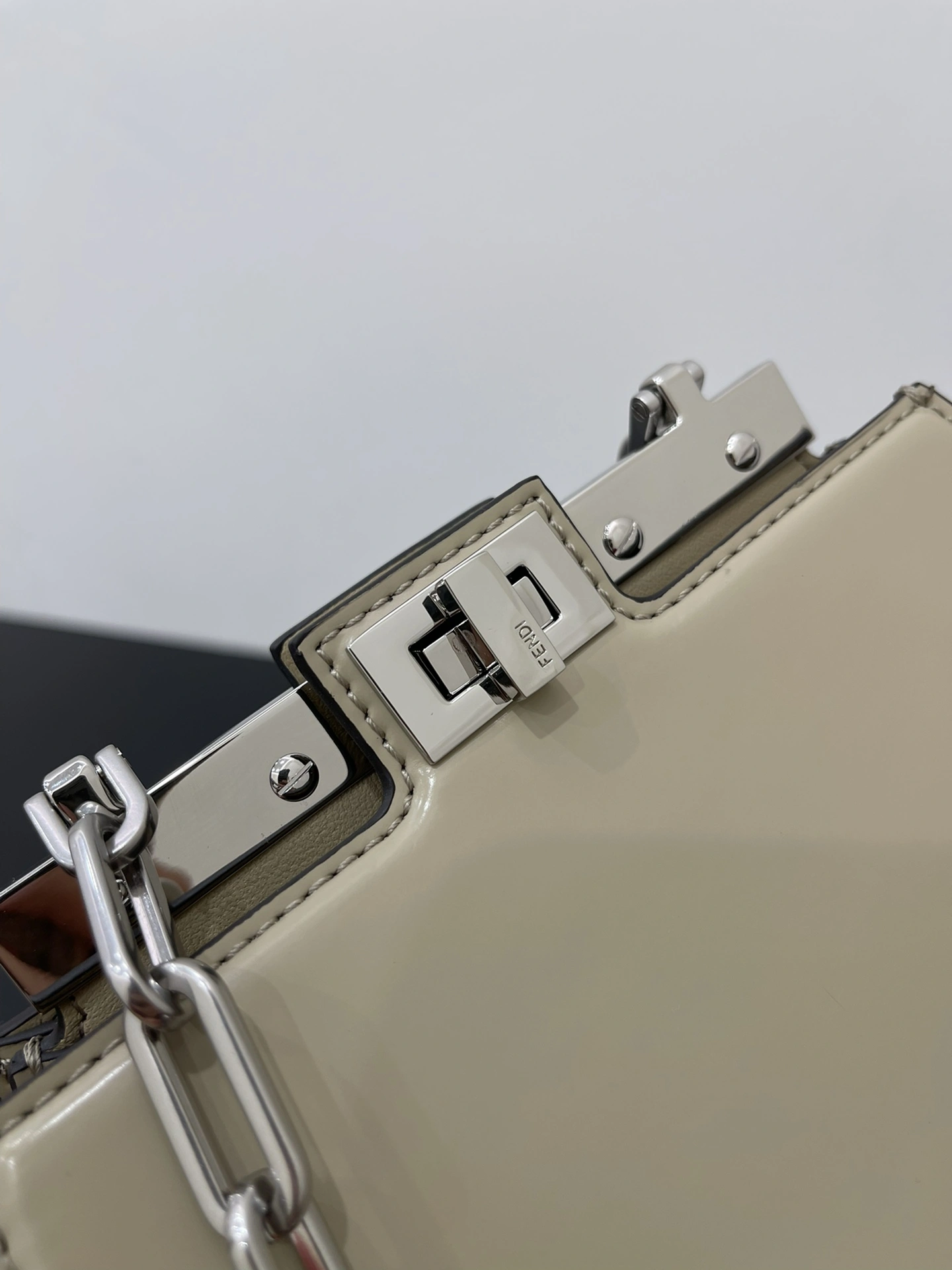 Brand-original Fendi Top Handle Bags