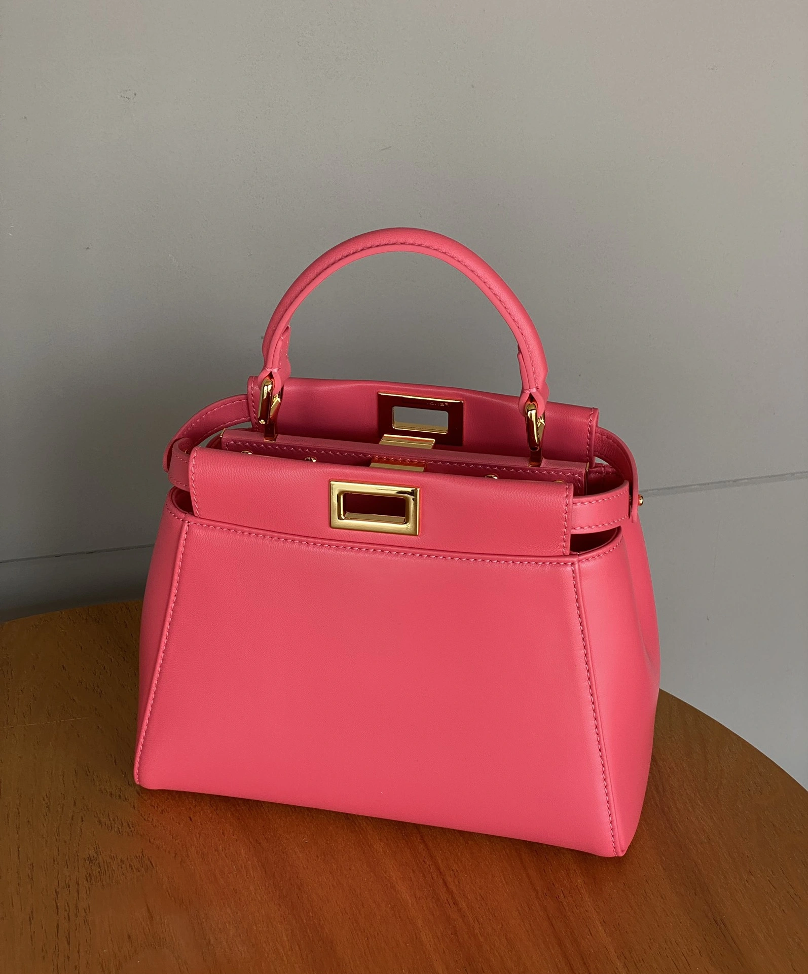 Top mirror Fendi Top Handle Bags