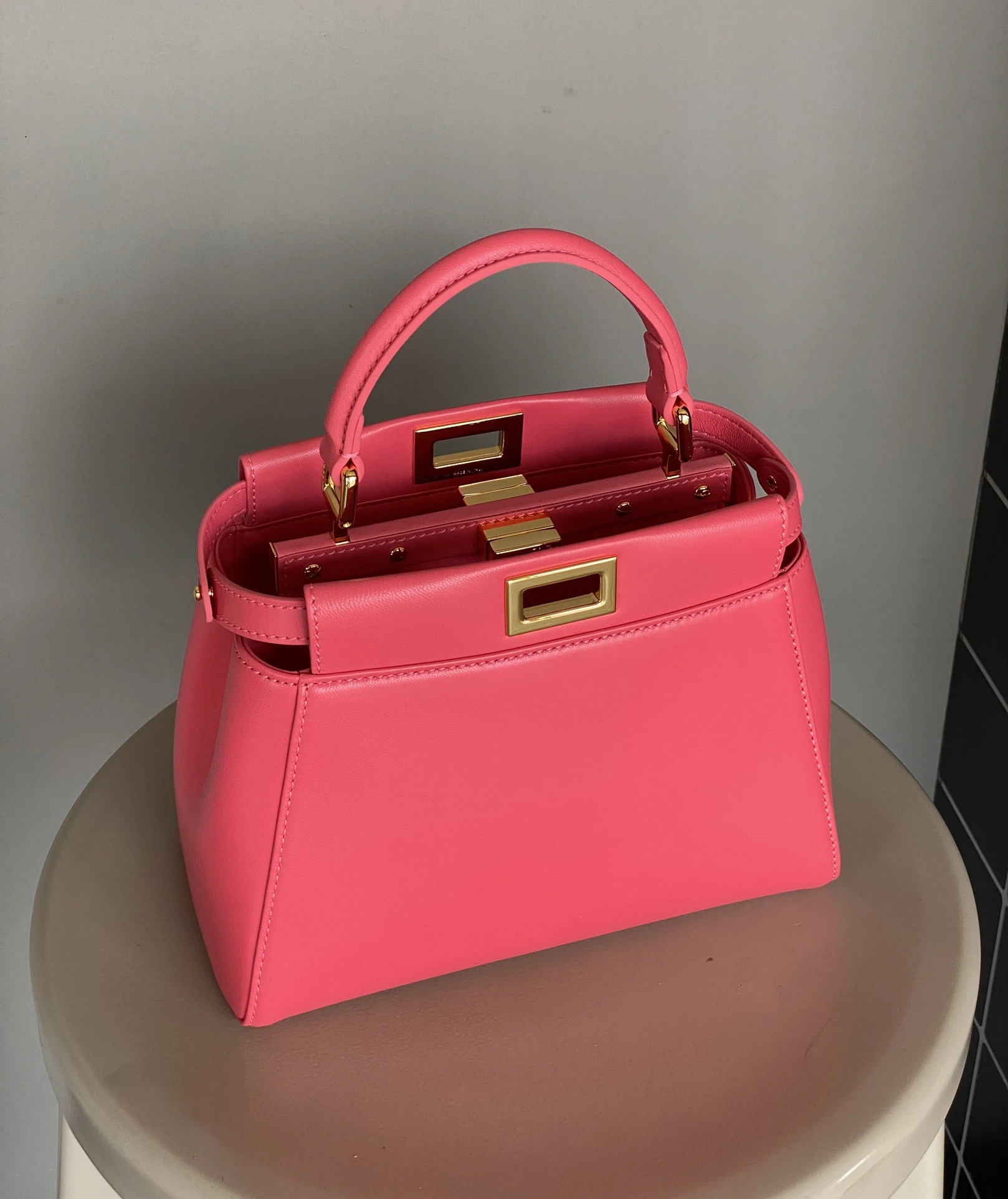 Top mirror Fendi Top Handle Bags