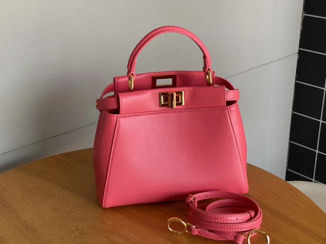 Top mirror Fendi Top Handle Bags