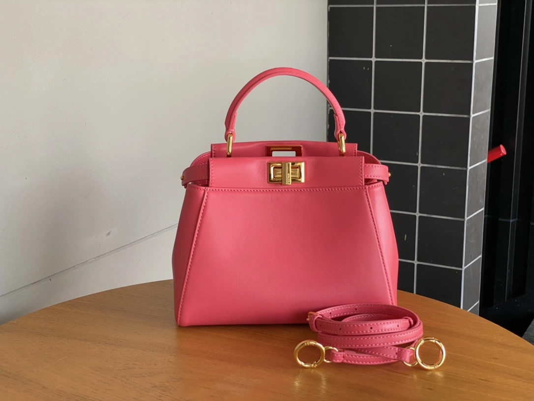 Top mirror Fendi Top Handle Bags