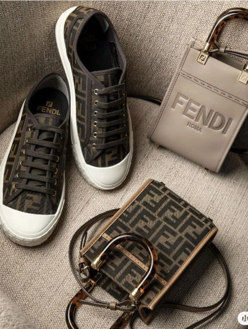 Inexpensive Fendi Top Handle Bags