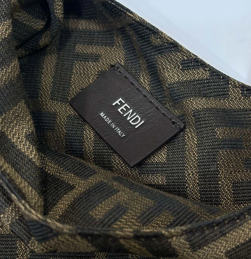 Top mirror Fendi Top Handle Bags
