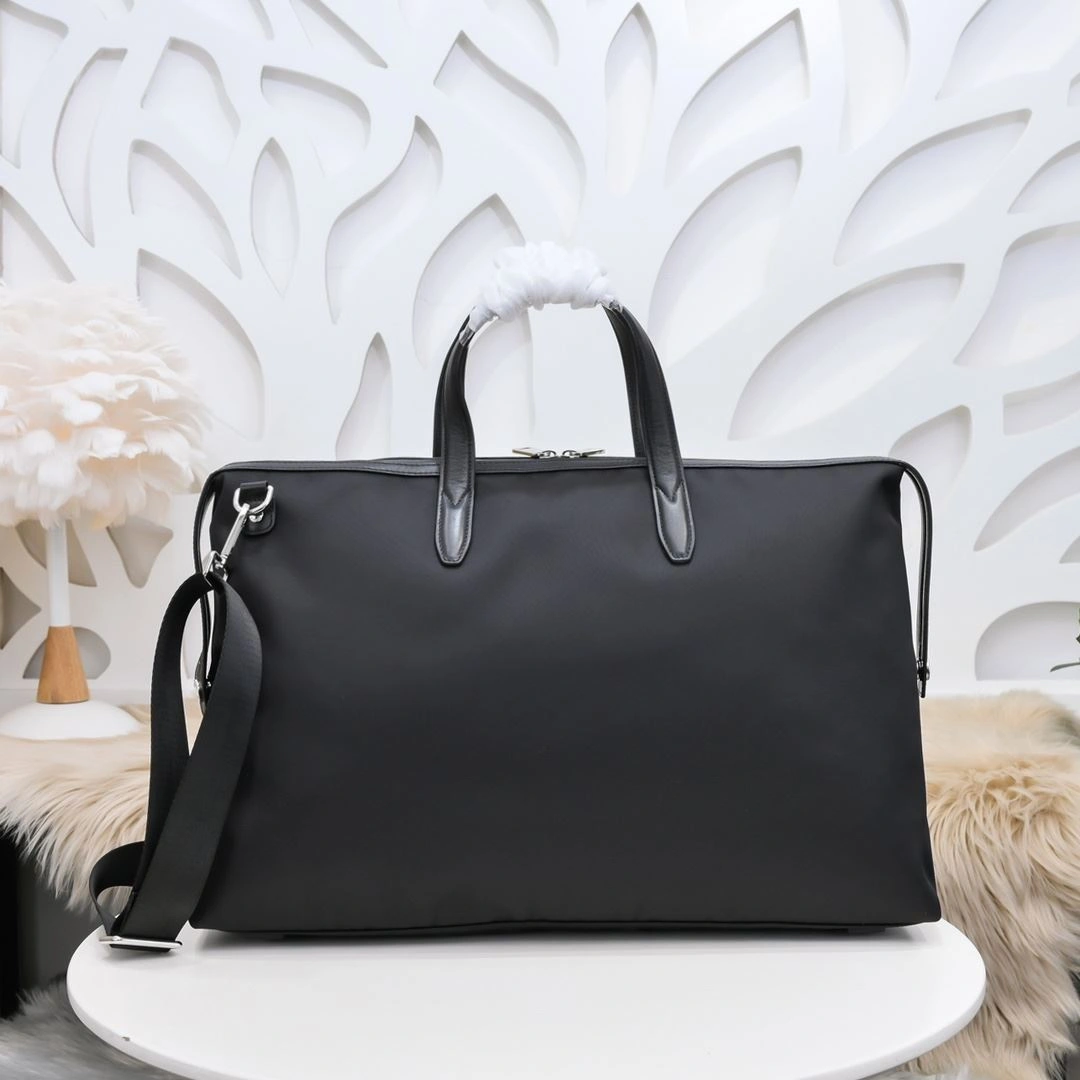 Inexpensive Fendi Travel Bags
