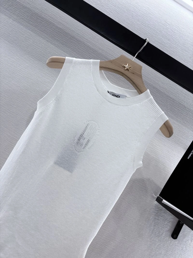Top match Fendi Vest