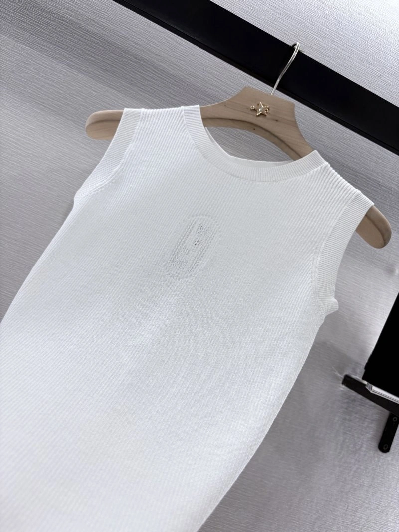 Top match Fendi Vest