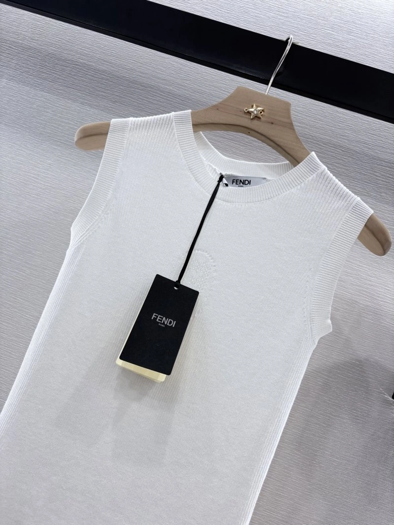 Top match Fendi Vest