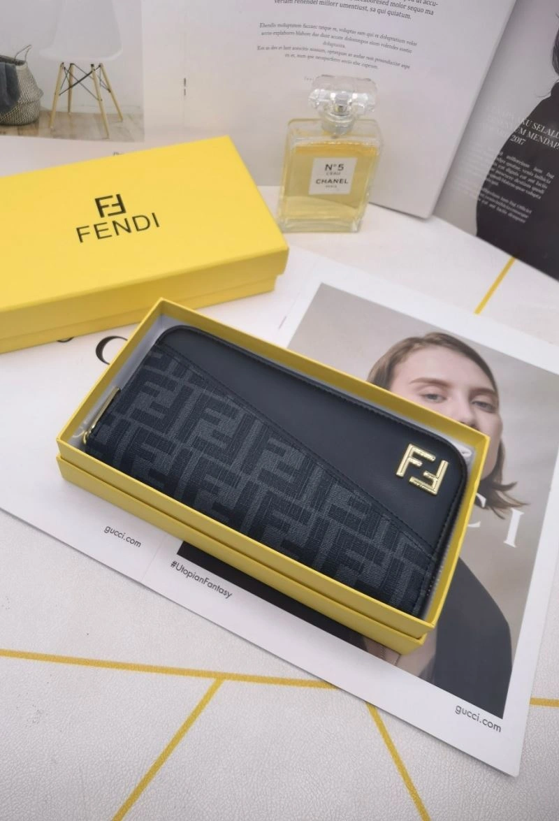 Reasonably priced Fendi Wallets Purse
