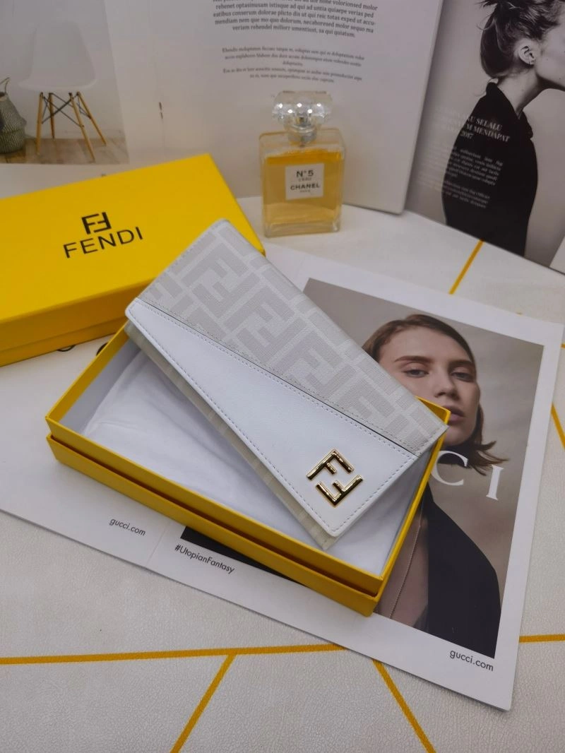 Indistinguishable Fendi Wallets Purse