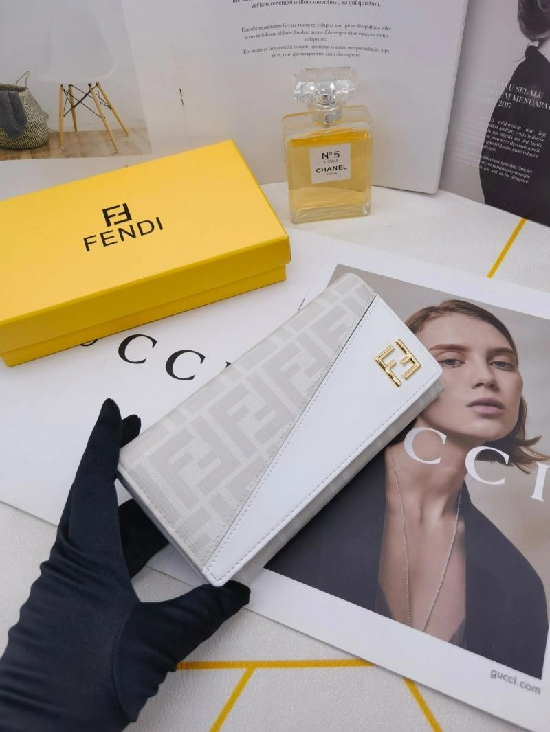 Indistinguishable Fendi Wallets Purse