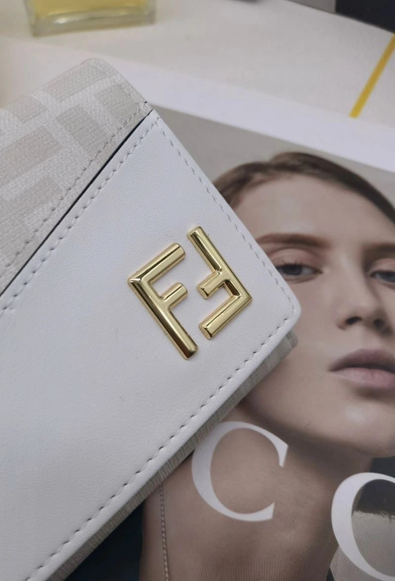 Indistinguishable Fendi Wallets Purse