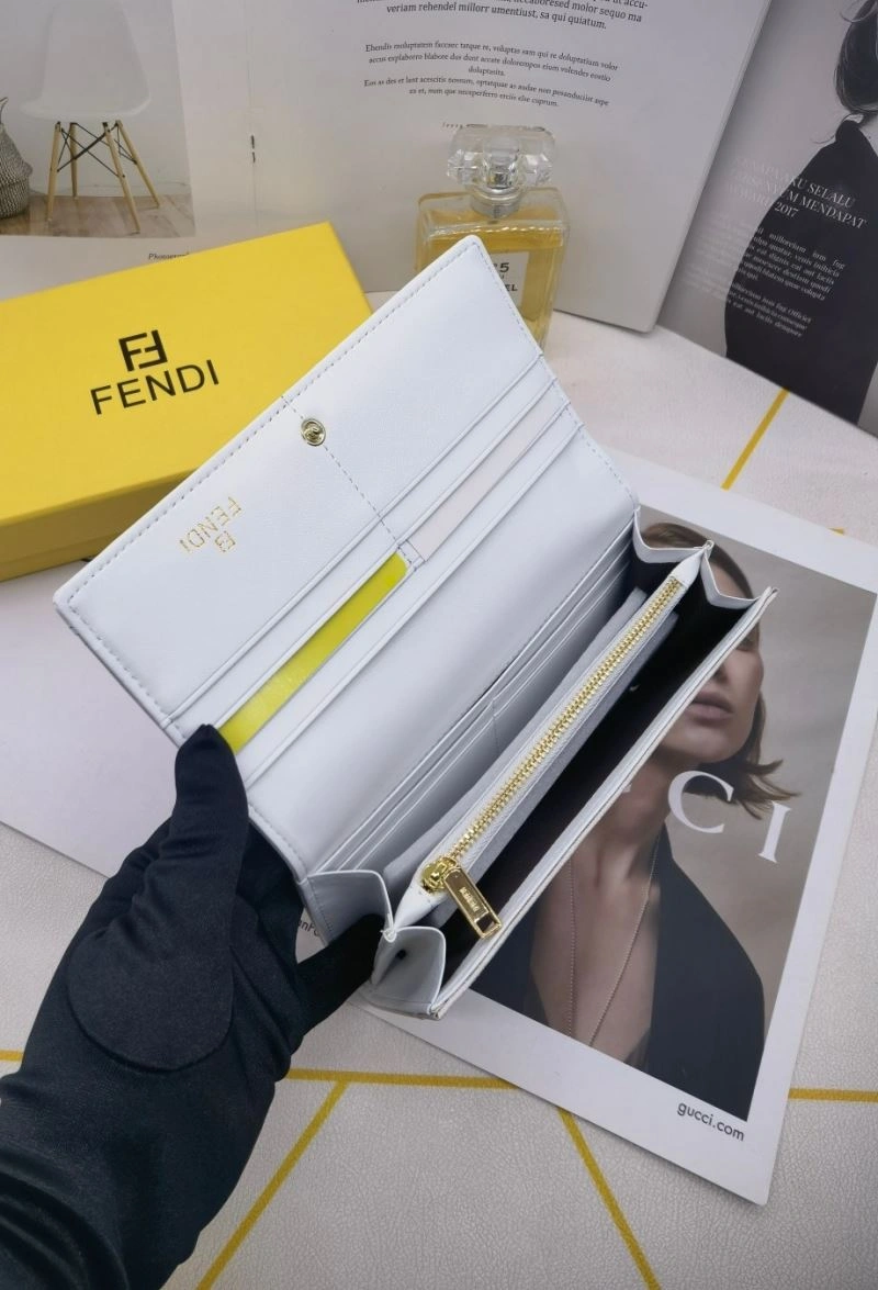Indistinguishable Fendi Wallets Purse