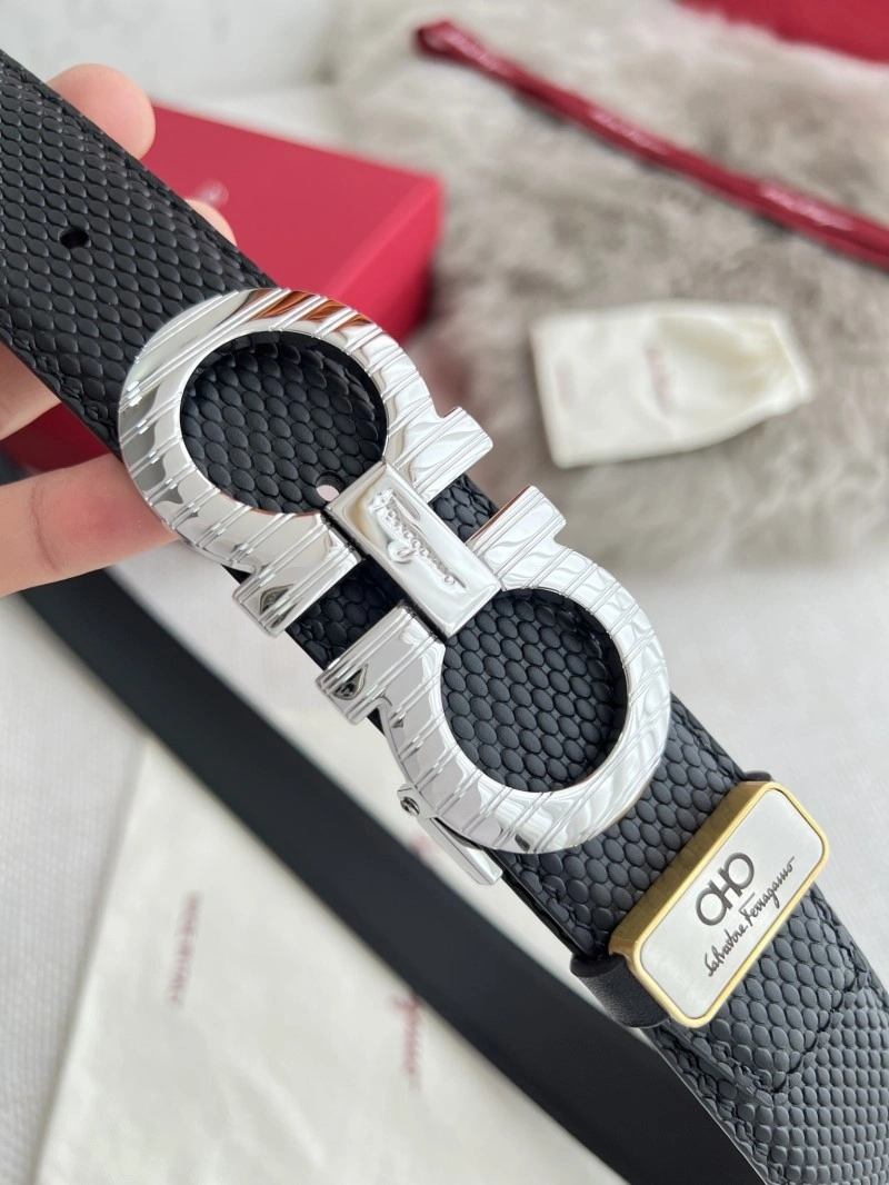 Exact replica Ferragamo Belts