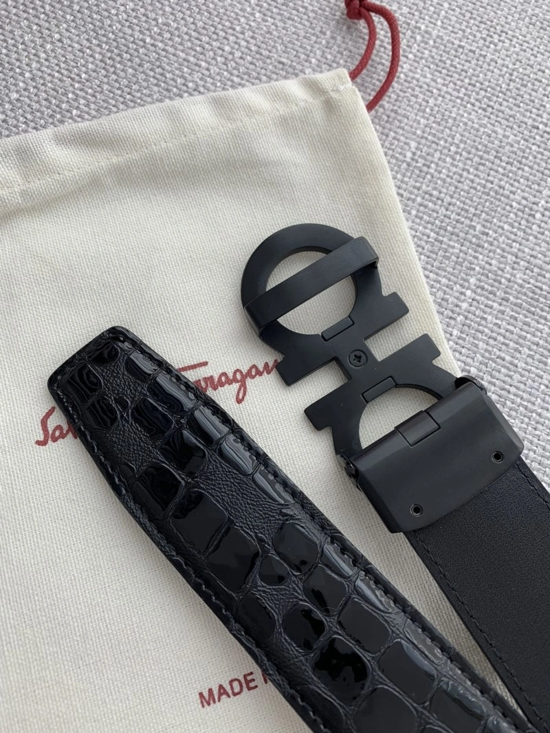 Low-cost Ferragamo Belts