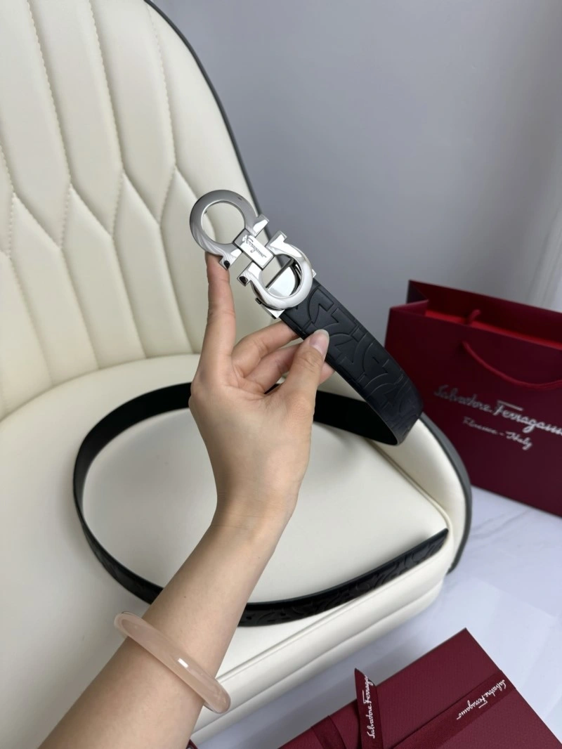 Low-cost Ferragamo Belts