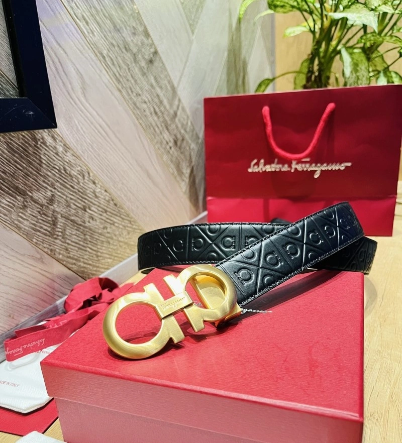 Low-cost Ferragamo Belts