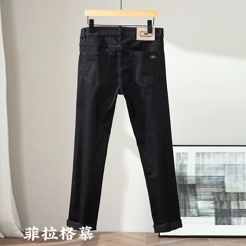 Top match Ferragamo Jeans