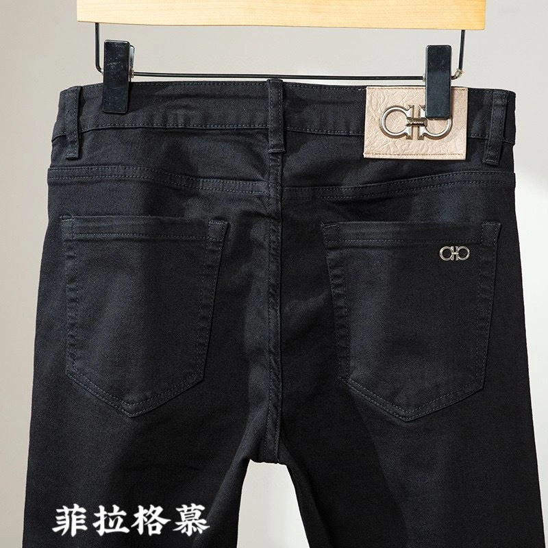 Top match Ferragamo Jeans