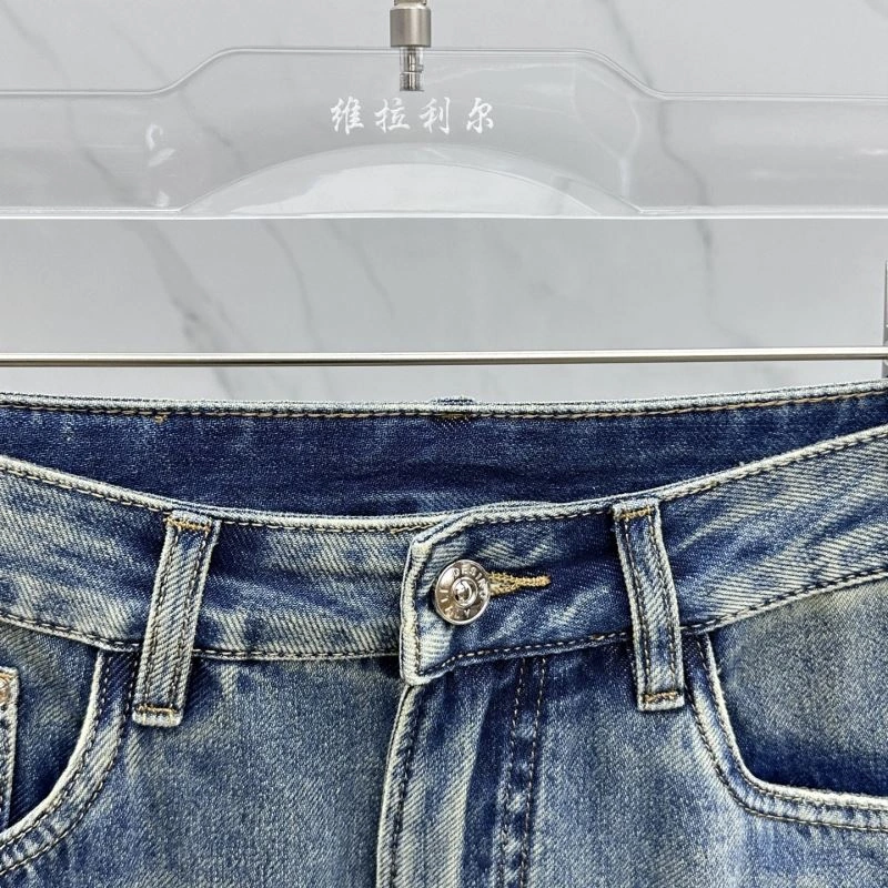 Discounted Ferragamo Jeans