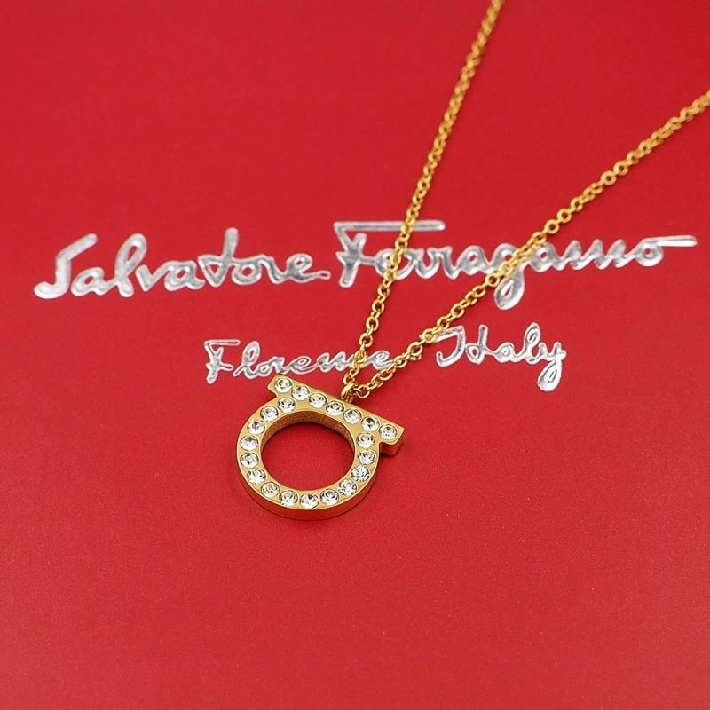 1:1 copy Ferragamo Necklaces