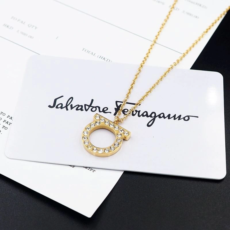 1:1 copy Ferragamo Necklaces