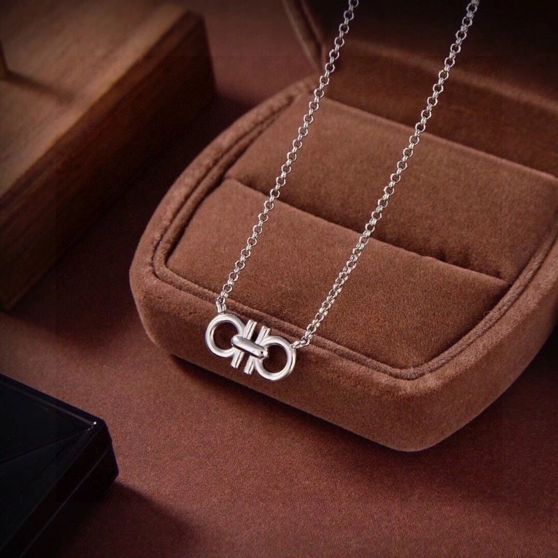 Top match Ferragamo Necklaces