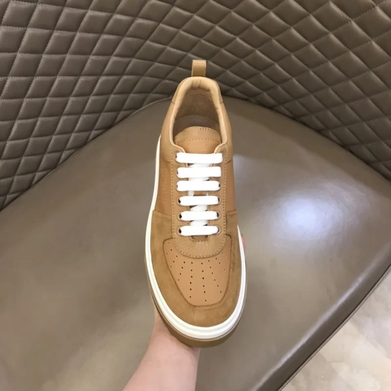 Accurate model Ferragamo Shoes