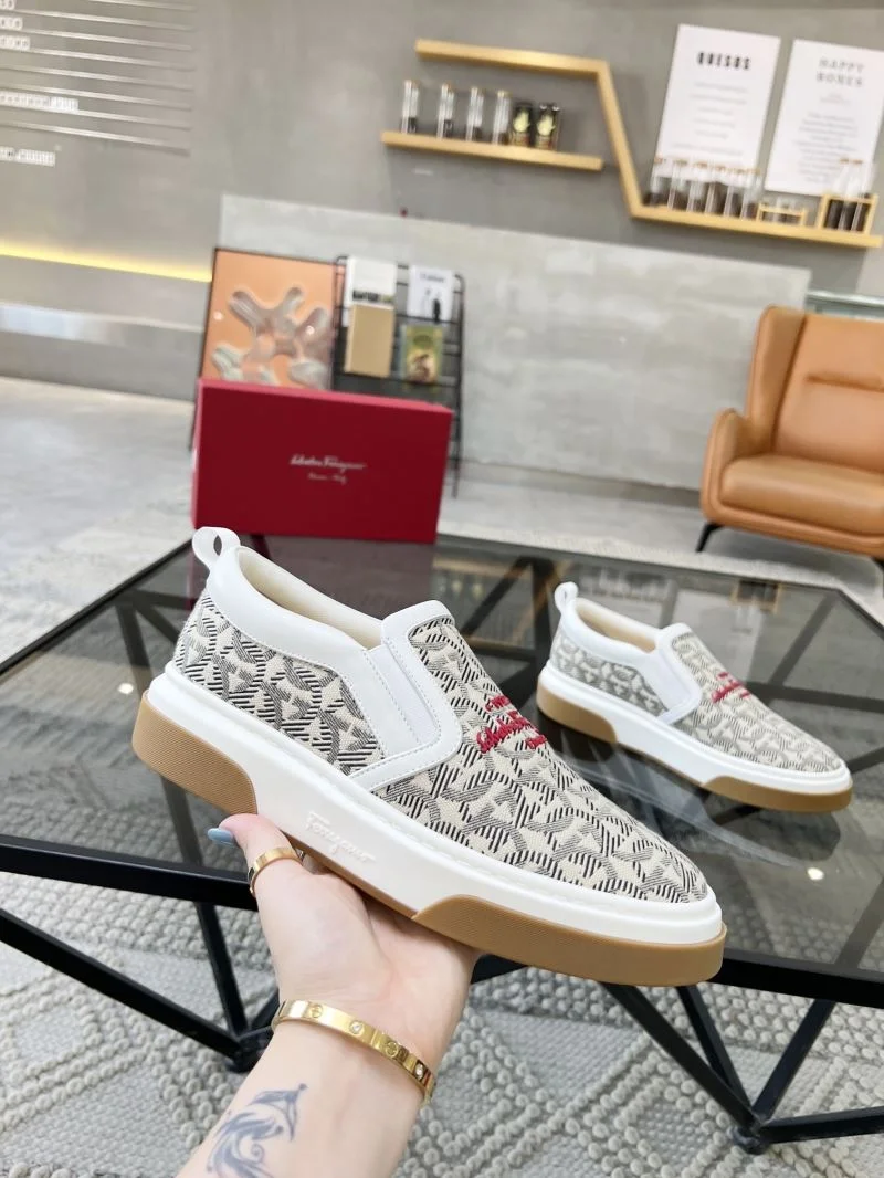 Accurate model Ferragamo Shoes