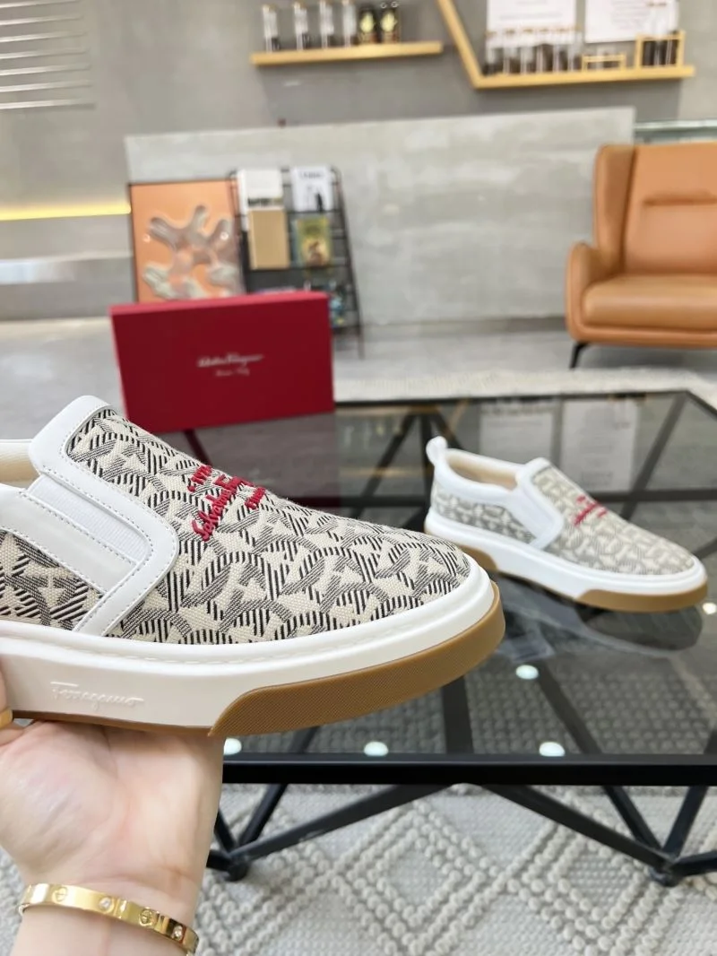 Accurate model Ferragamo Shoes