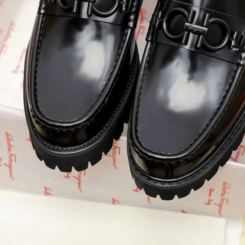 Exact replica Ferragamo Shoes
