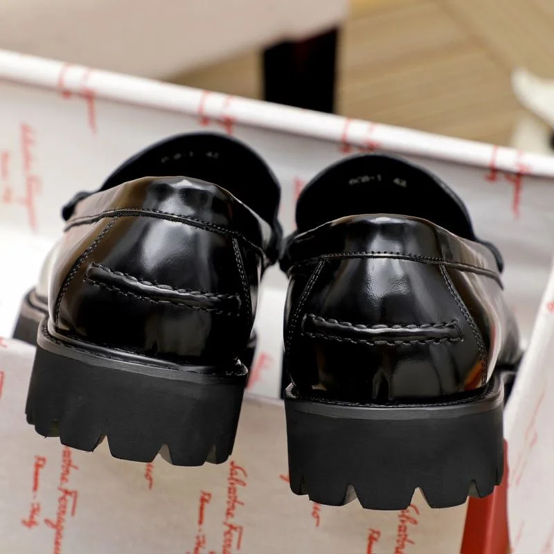 Exact replica Ferragamo Shoes