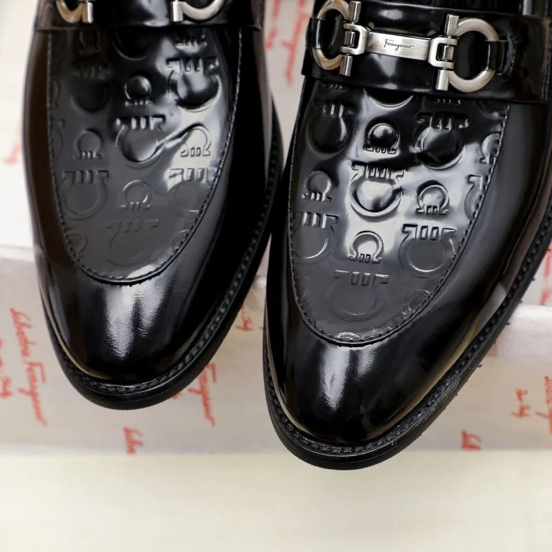 Accurate model Ferragamo Shoes