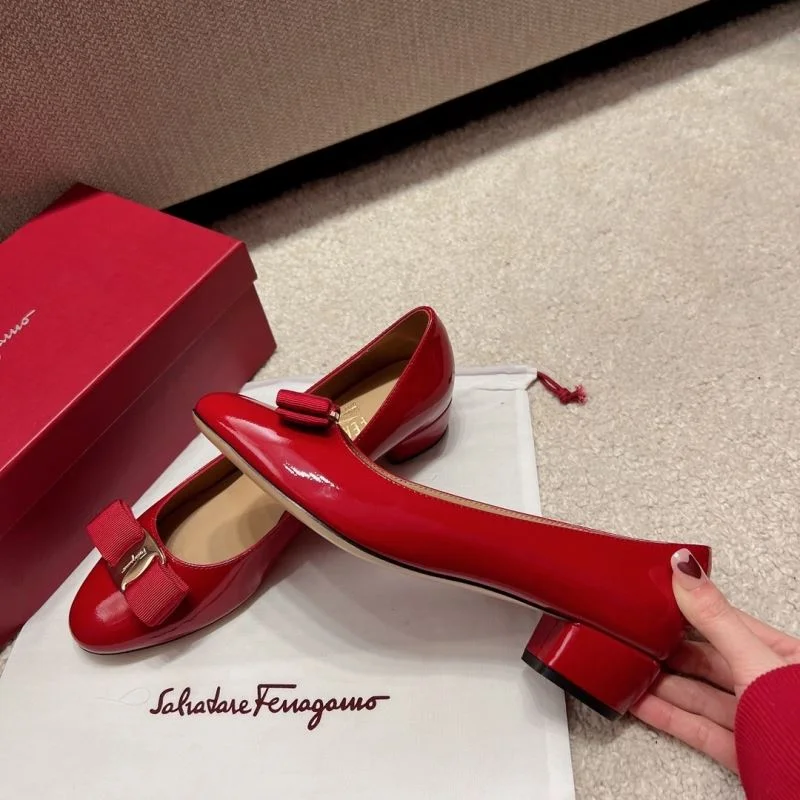 Accurate model Ferragamo Shoes