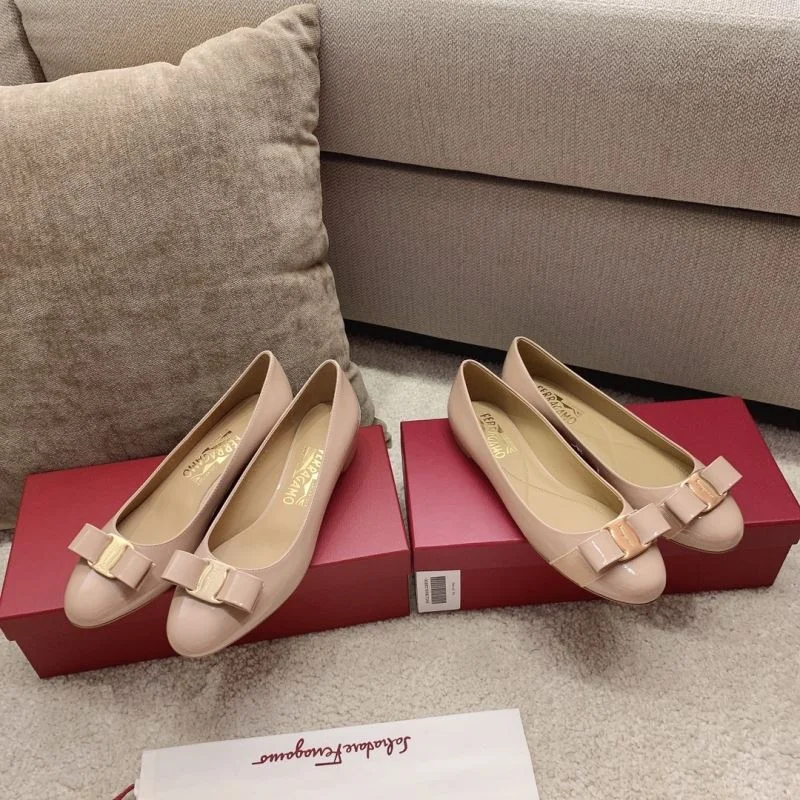 Mirror quality Ferragamo Shoes