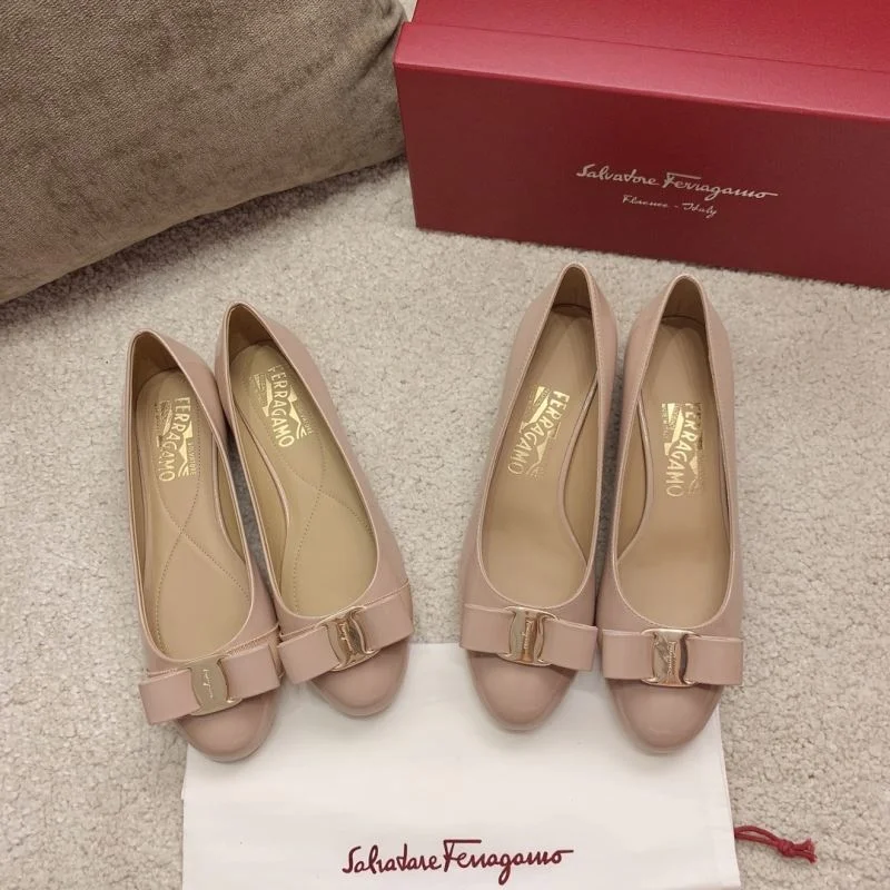 Mirror quality Ferragamo Shoes